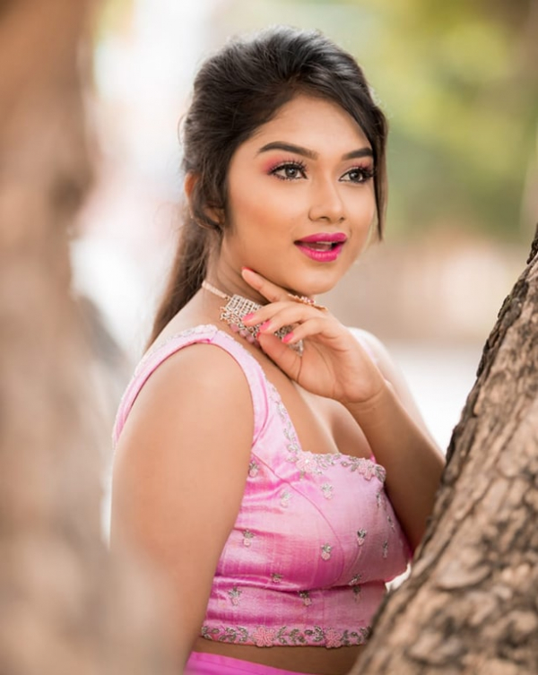 Actress Preethi Sharma Photoshoot Collections – CuckooRadio.com ...