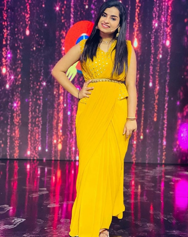 Singer sivangi Image Collections – CuckooRadio.com | Internet Radio ...